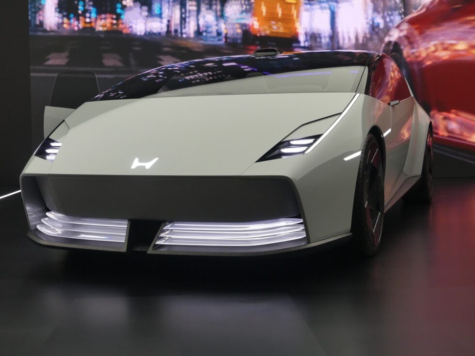 Japan Car Culture: Global Compentitions & Car-Free” Generations